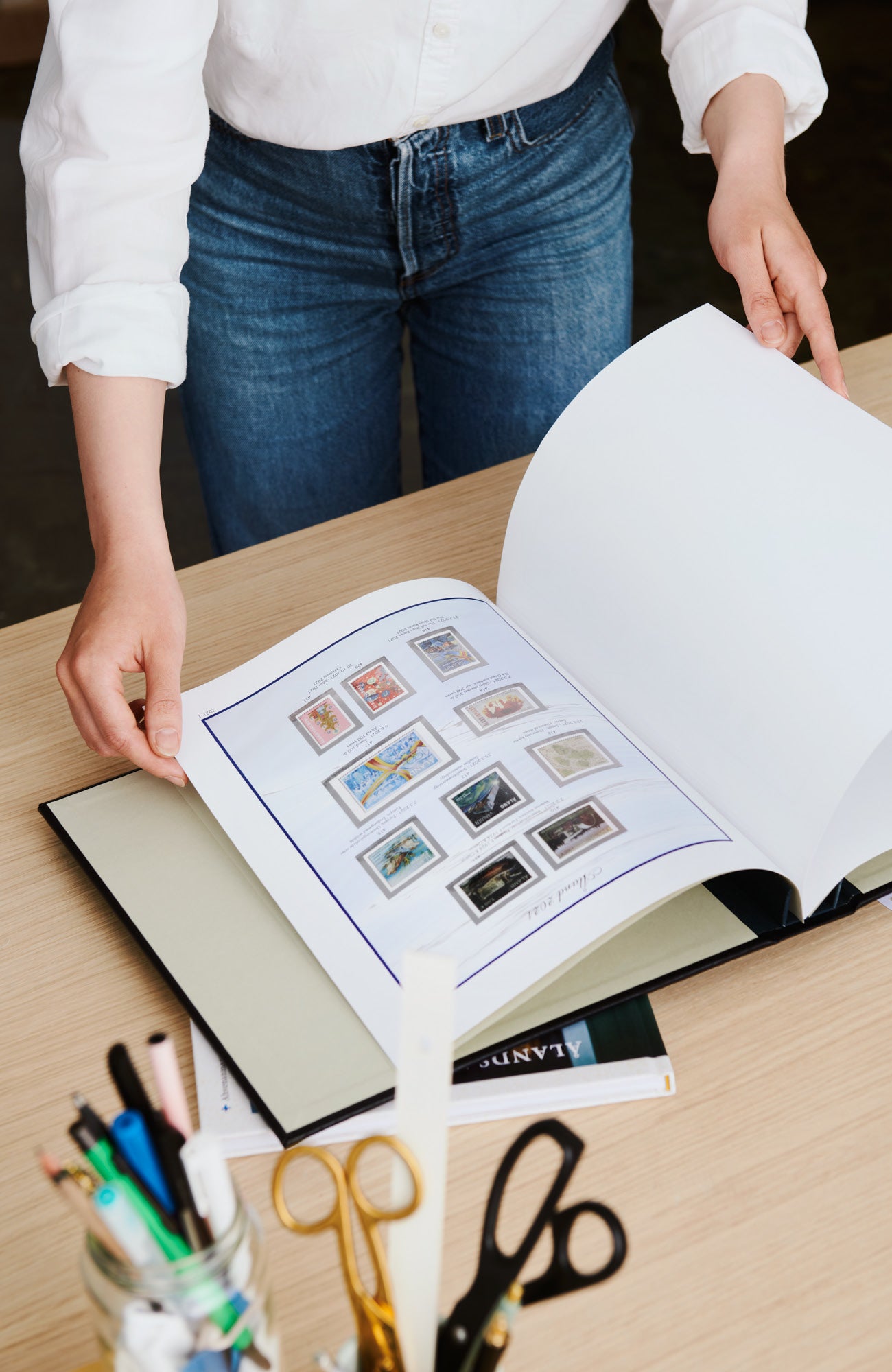 Album och tillbehör – Åland Stamps